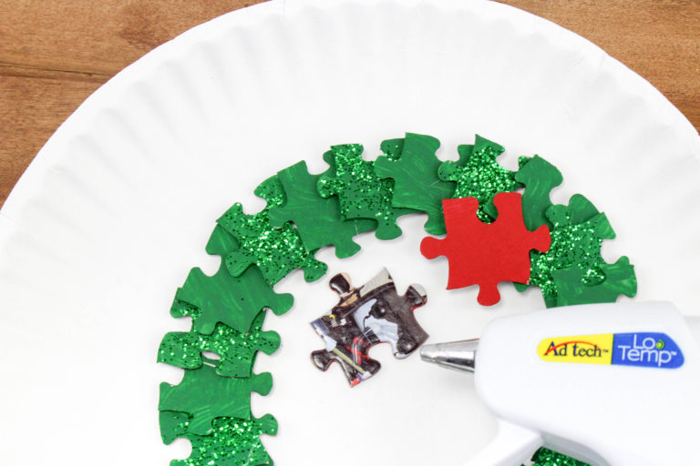 Puzzle Christmas Wreath Craft Project for Kids - Large Family Table