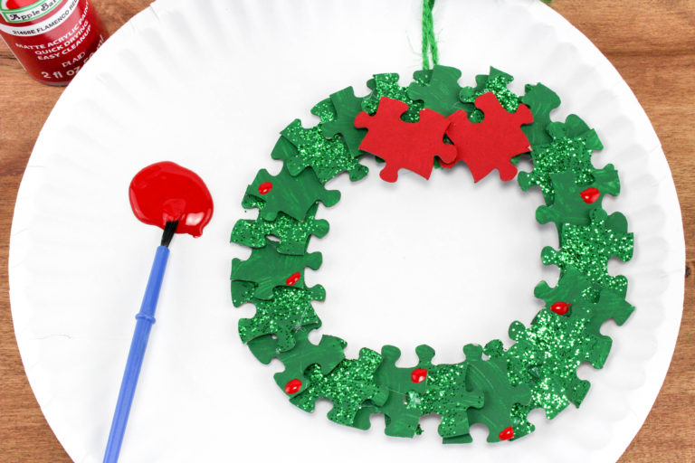 Puzzle Christmas Wreath Craft Project for Kids - Large Family Table
