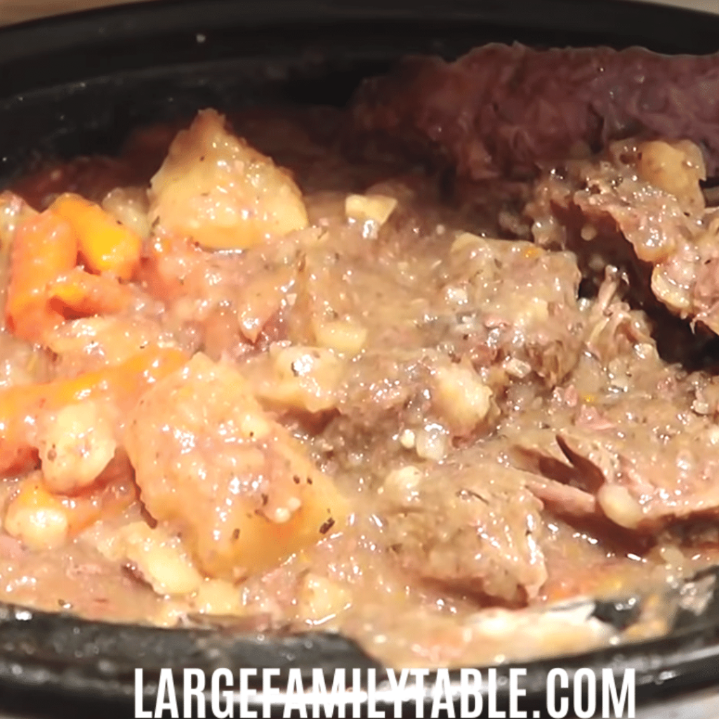Large Family Classic Pot Roast In A Slow Cooker | LargeFamilyTable.Com